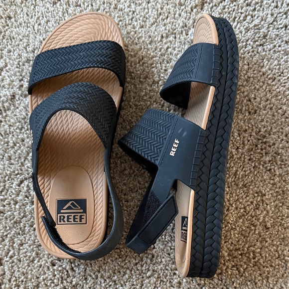 Reef | Shoes | Reef Water Vista Black And Tan Sandals | Poshmark